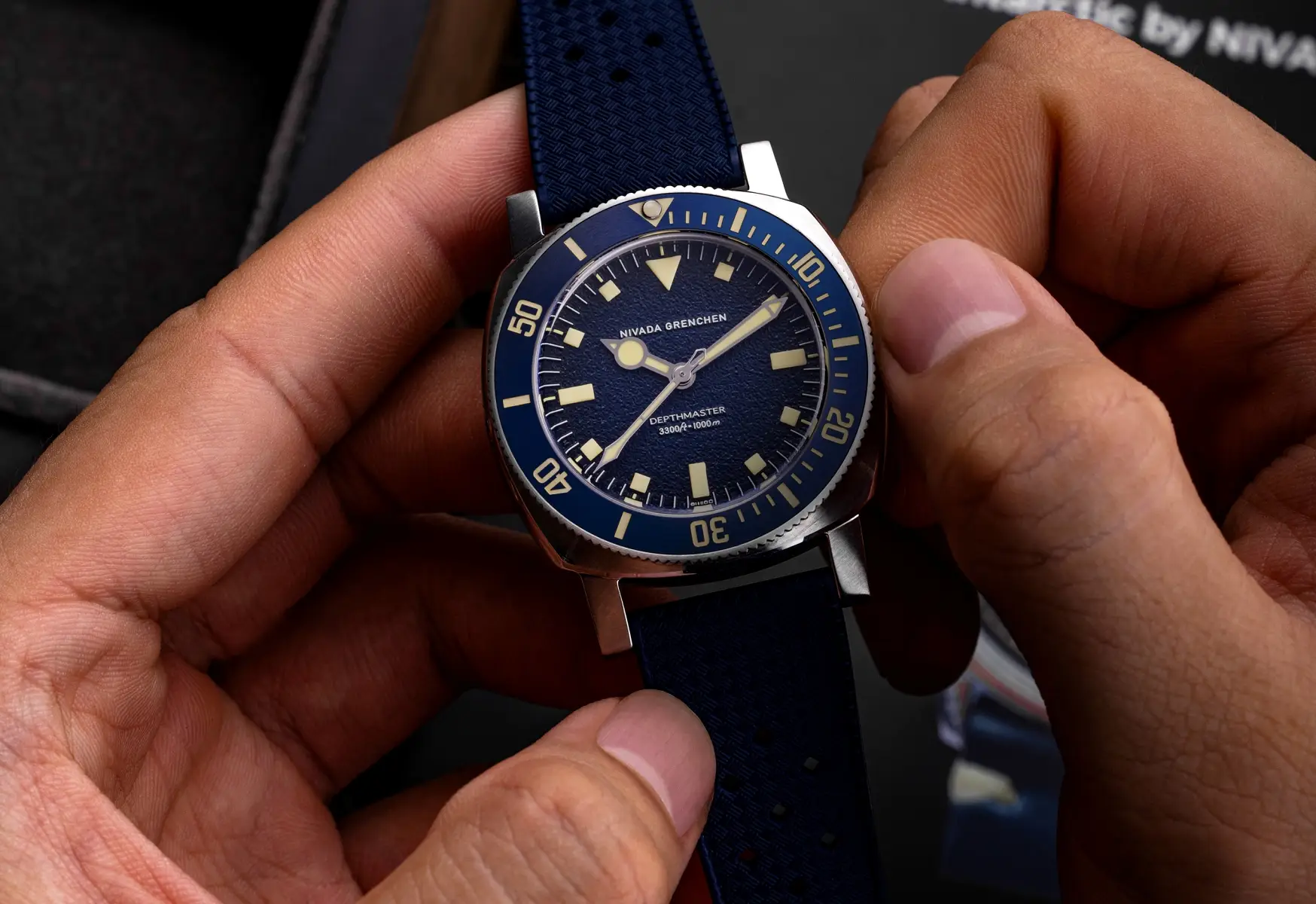 Nivada Depthmaster Big Blue. Wodoszczelność 1000 metrów w kolorze ...