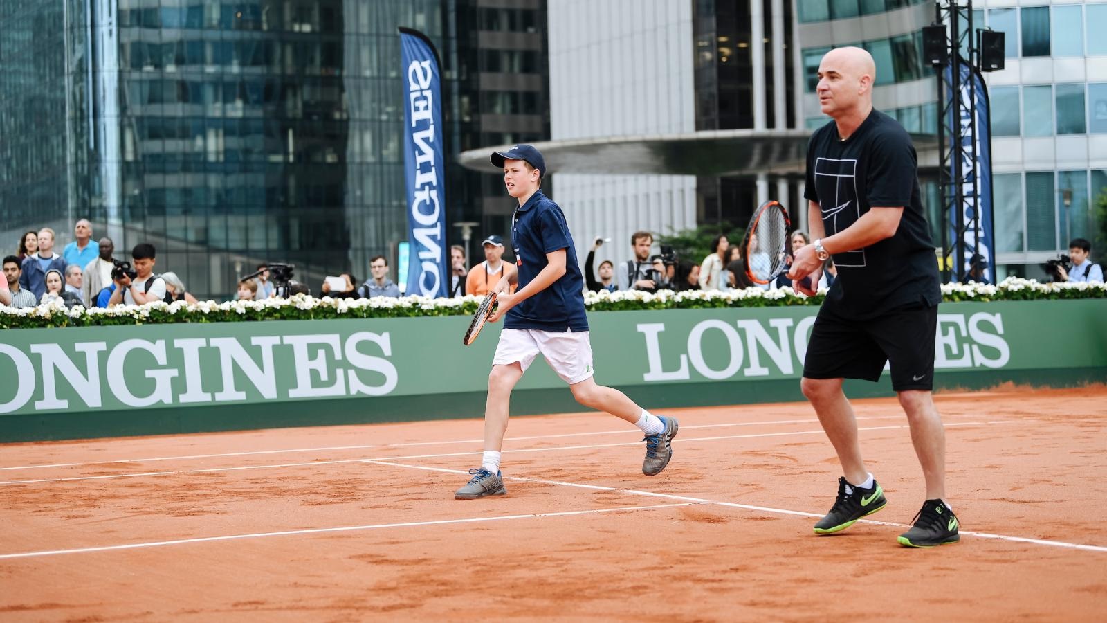Podbój tenisowego Paryża i Longines. Liczy się postura! | Zegarkiipasja.pl