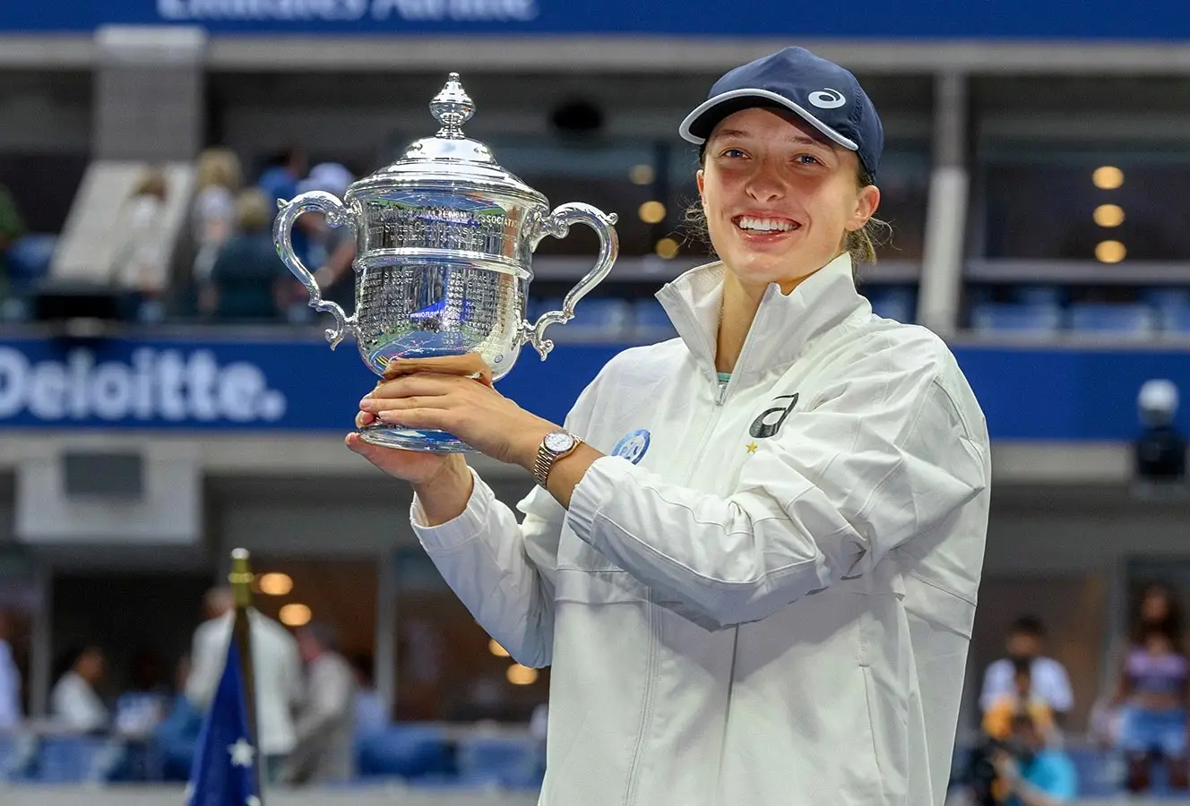 Mistrzowskie zagranie: tenis, Iga Świątek i zegarki Rolex ...