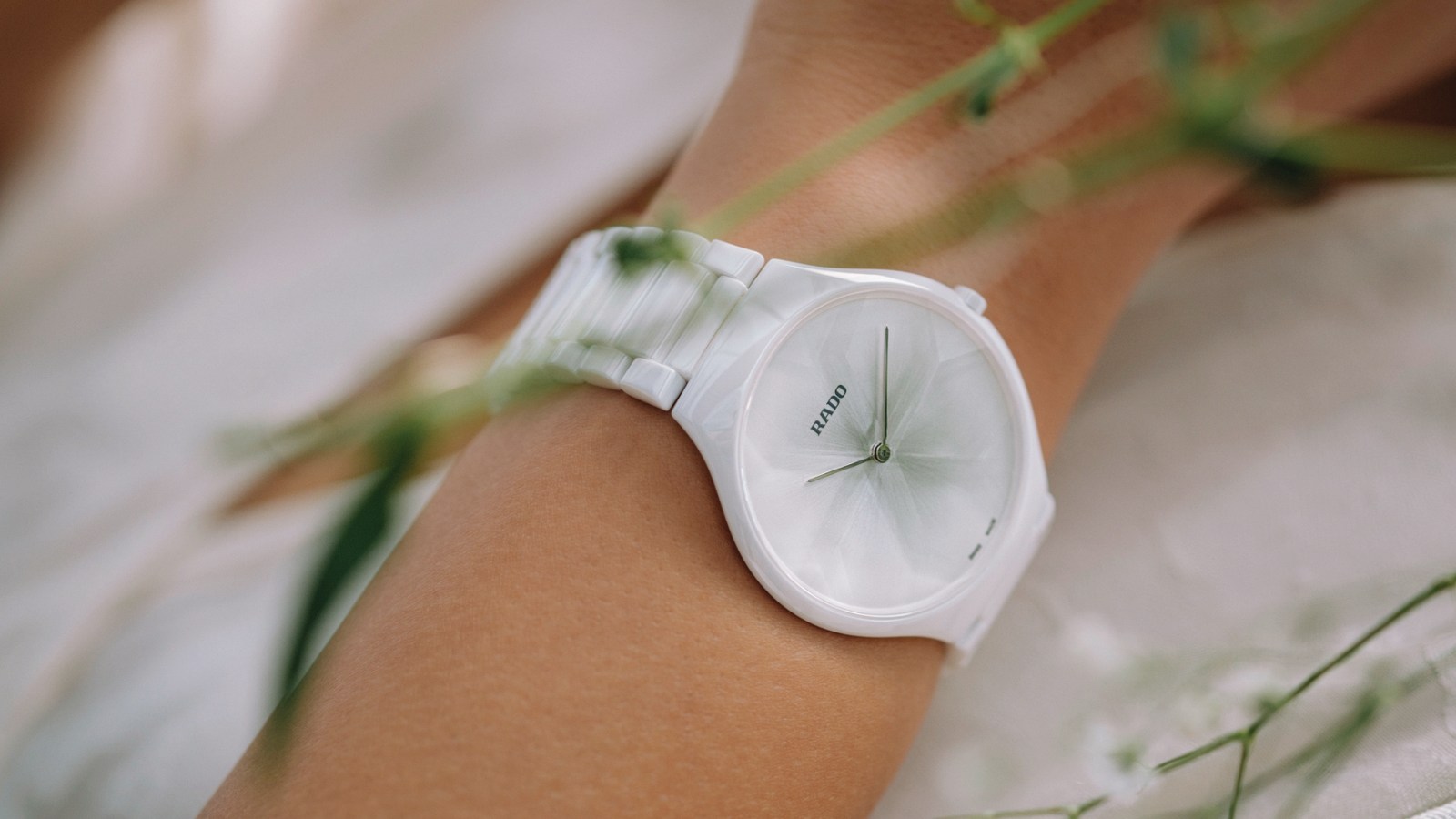 Zachwycające jak pory roku. Rado True Thinline x Great Gardens of the ...